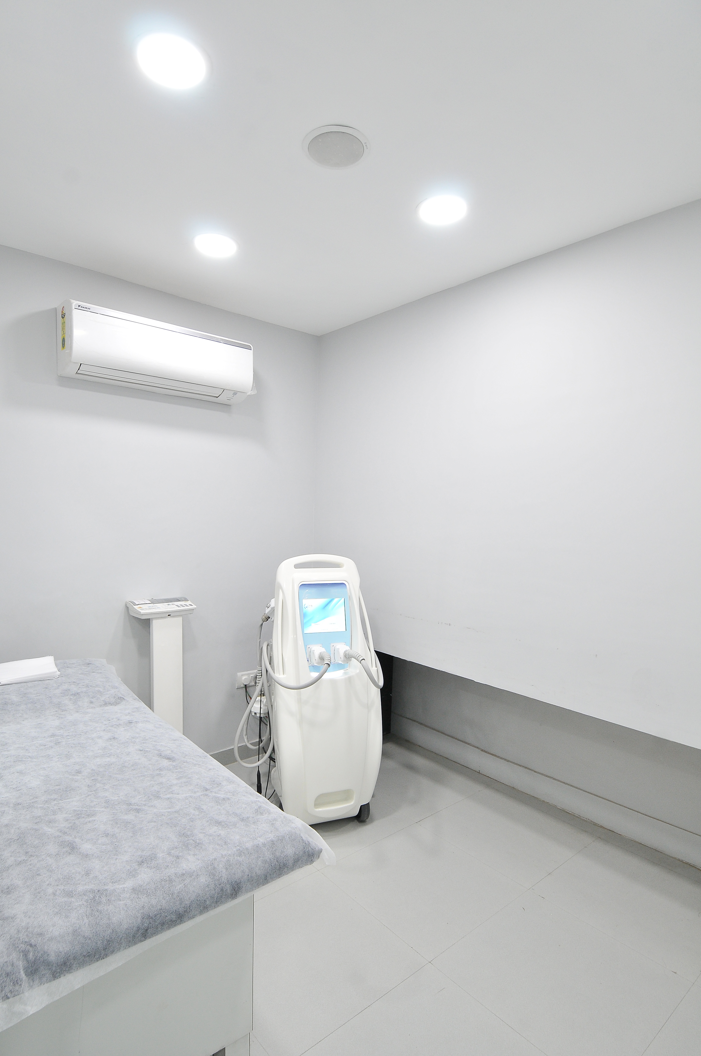 Skin Specialist & Hair Transplant In Chandigarh |Clinic Dermatech